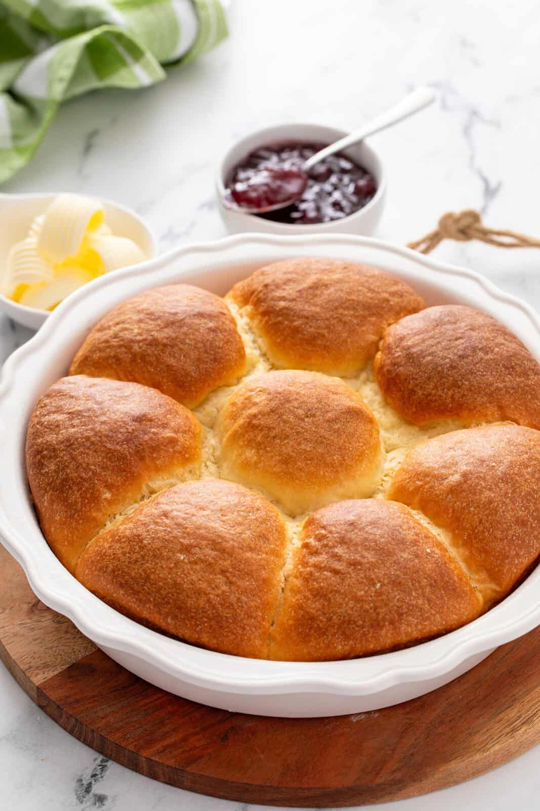 Fluffy No-Knead Refrigerator Rolls | Stephie Cooks